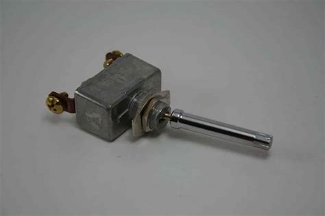 20112 Toggle Switch · J Mak Industries