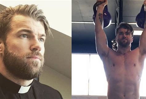 Prete Sexy Diventa Una Star Su Instagram Radio 105