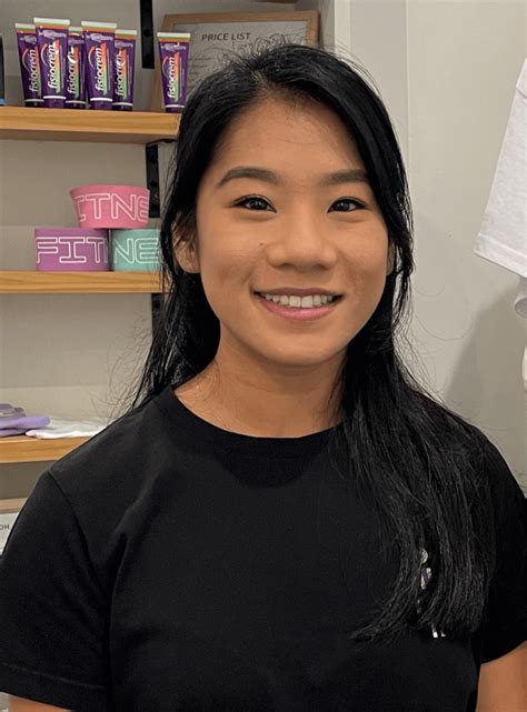 Dr Claire Hoang Chiropractor