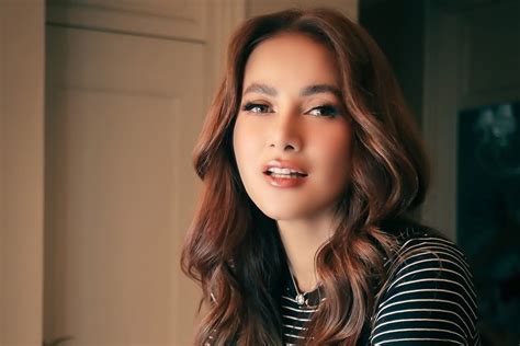 Alasan Olla Ramlan Ogah Jajal Profesi Dj Okezone Celebrity