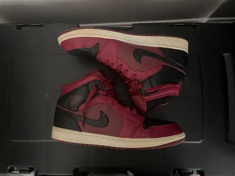 Nike Air Jordan 1 Retro Mid Grailed
