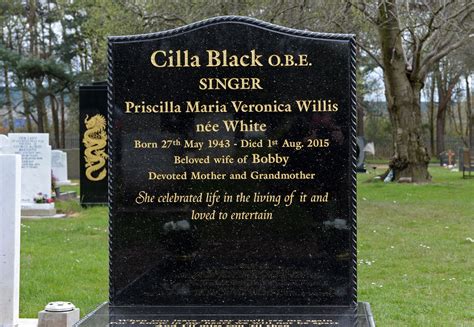 Cilla Blacks Grave Gets A Headstone Liverpool Echo