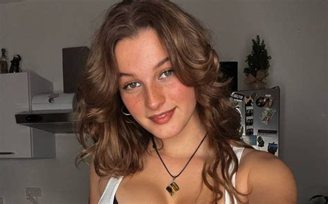 Carly Janes Onlyfans And Beyond Unpacking Her Creative Persona