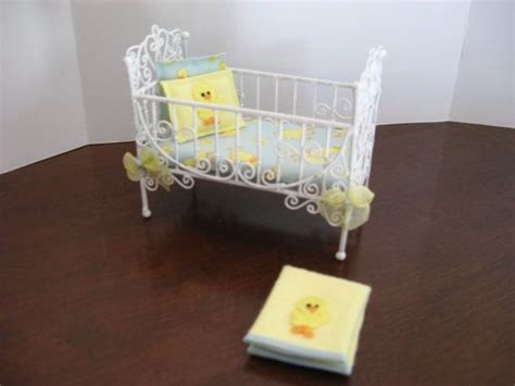 1 12th Scale Miniature Dollhouse Crib White Wire Crib With Yellow Theme