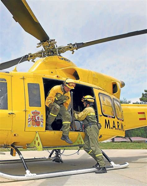 Pin På Aerial Firefighters