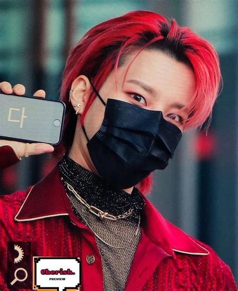 Choi In Choi In Elast E Last Choi In Man Photo