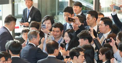 인기만점 문재인 대통령