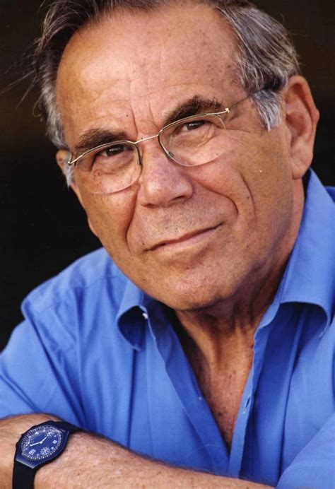 לזכרו של סטף ורטהיימר מהאבות המייסדים של התעשייה בישראל איש חזון ומעש