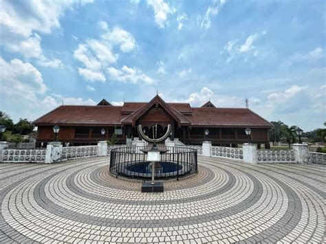 Pasir Salak Historical Complex Visit Perak
