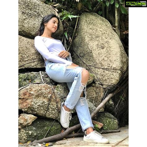 Helly Shah Instagram 💫🌟 Gethu Cinema