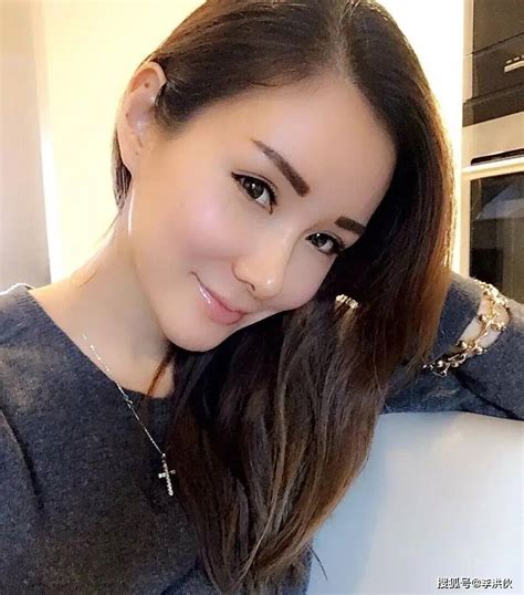 金巧巧新电影反响不错，她与博纳老板于冬的婚姻一直被诟病臧黎璐公主创业