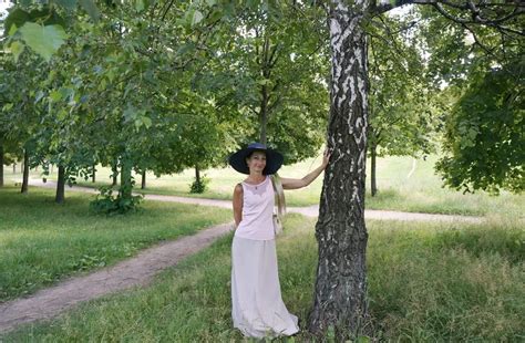 Under Birch 16 Pics Xhamster