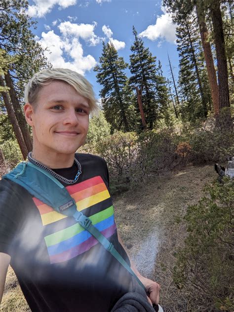 Robin Moore Nsfw 🏳️‍⚧️ On Twitter Happy Pride Month 😇🚒🏳️‍🌈🏳️‍⚧️ 5eokebhi9p