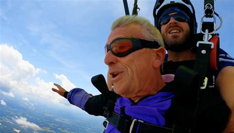 Jared Delong On Linkedin Both Hands Hits 16 Million