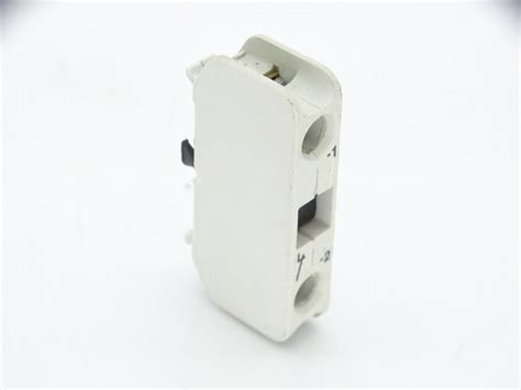 Eec Aeg Hs17 10 01 Contact Block