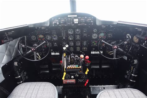 Douglas Dc 3 Cockpit At The Historic Flight Foundation In Mukilteo Wa Oc 1600×1066 Cockpits