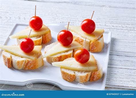 Pinchos Manchego Cheese Cherry Tomatoes Stock Image Image Of Dinner
