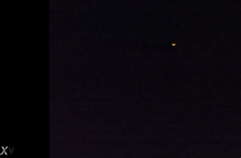 Spy Hung Fit Dude Shower