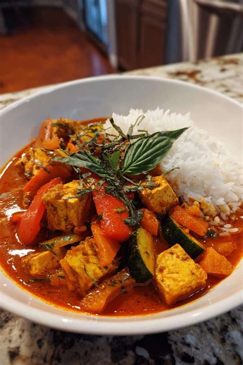 Amazing Spicy Thai Red Curry With Tofu