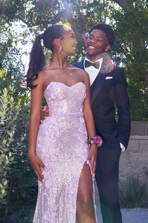 Diddys Daughter Goes To Prom With Chloe And Halle Baileys Brother
