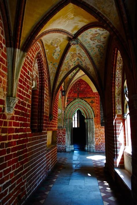 Pin On Acquitectura Curiosa Malbork Castle Castles Interior