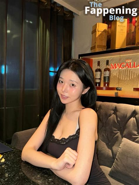 Lee Yeon Woo Yeonwooahh Yonu1201 이연우 Yonu Kuro Yonu Kuro Nude