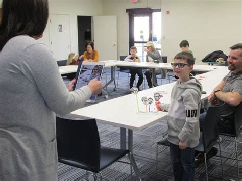 Photos Families Make Mt Rushmore Craft At Reddick Library In Ottawa