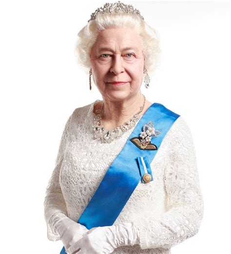 Life Size Queen Elizabeth Ii Movie Wax Statue Realistic Prop Display