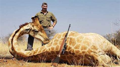 Era El Encargado De Controlar A La Fauna De Su Estado Pero Mató A 14