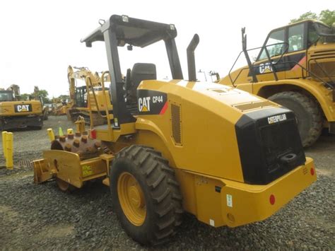 Caterpillar Cp44 Vibratory Compactor Used For Sale