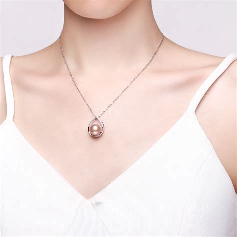 Caroline Edison Pearl Necklace Timeless Pearl