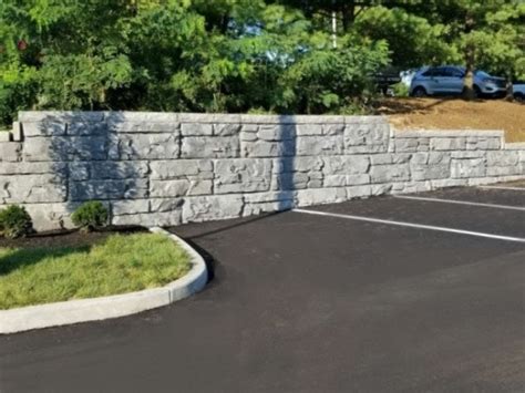 Design Versatility Of Half High Retaining Wall Blocks