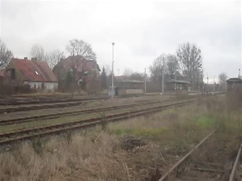 SA105-105 mit Regionalzug aus Zbaszynek nach Gorzow Wielkopolski ...