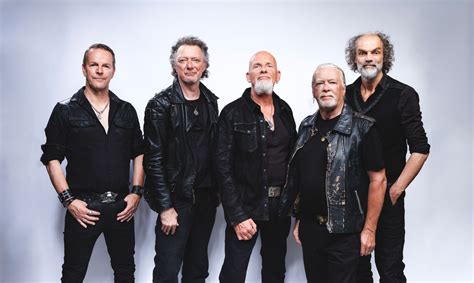 Simone Stelzer Steckbrief News Fotos And Mehr