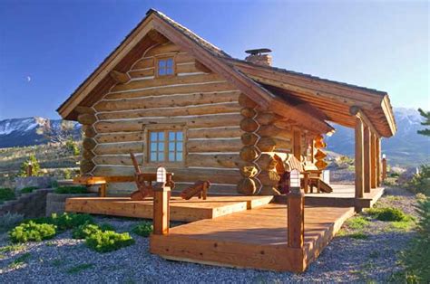 Log Home Livings 10 Favorite Small Log Cabins