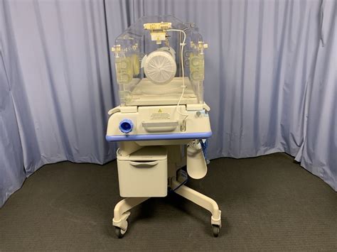 Drager C2hs 1c C2000 Isolette Infant Incubator W Oxygen Sensors