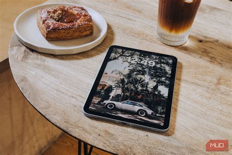 How To Build A Raspberry Pi Touchscreen Internet Radio