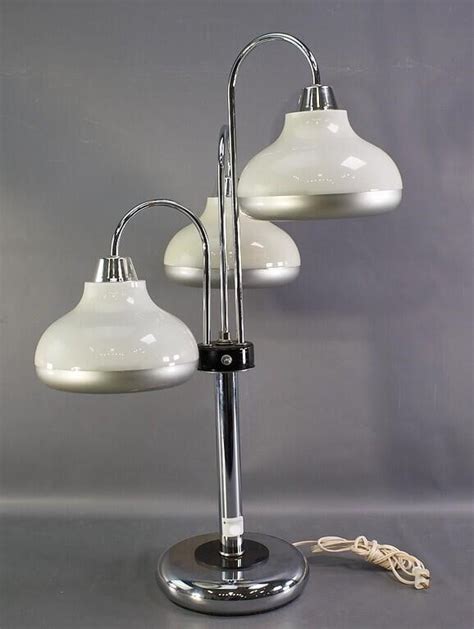 Contemporary Tri Lite Lamp Auctionsontarioca