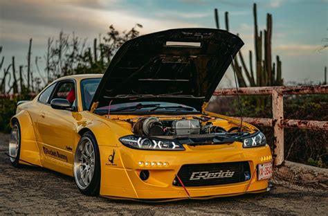Nissan Silvia S15 Drifting