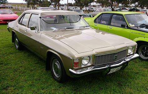Holden Hj — Википедия