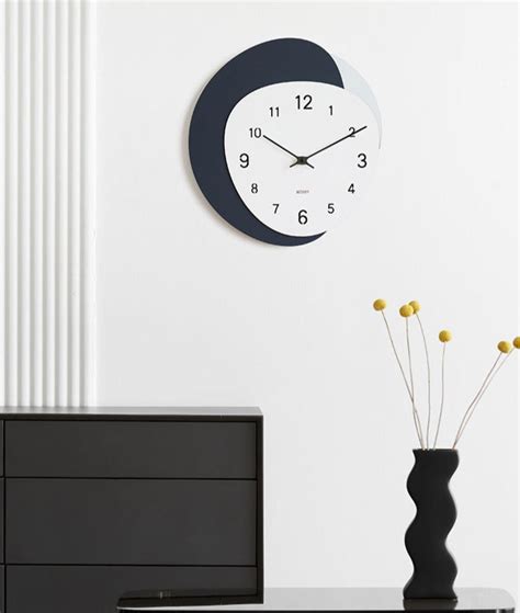 Unique Modern Analog Wall Deco Clock For Livingroombedroom Gullei