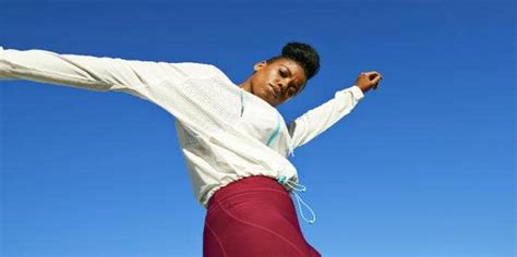 How Venus Sextile Uranus Will Affect Your Zodiac Signs Love Horoscope