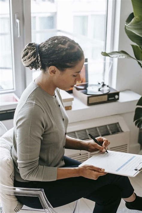 Questionnaire Vs Schedule Difference And Comparison