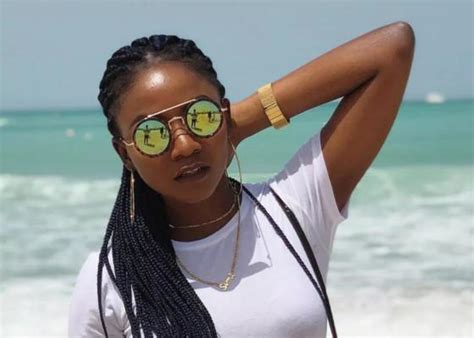 Simi Storms Abuja For Amala 360° Vanguard News