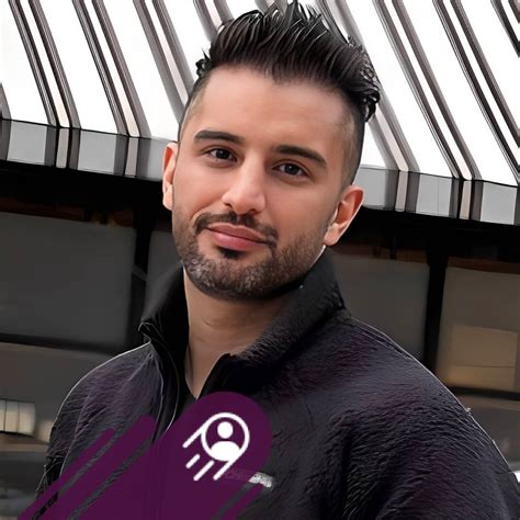 برای اولین بار، ربات تاکسی زوکس، اولین ربات تاکسی خودران دنیا، را در واشنگتن دی‌سی دیدم که هنوز