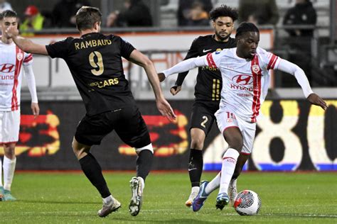 Football National La Première Mi Temps Pour Las Nancy Lorraine La