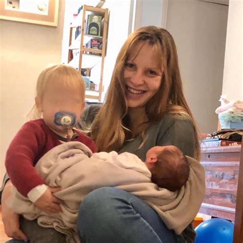 שרה מלמד מפגשים Facebook