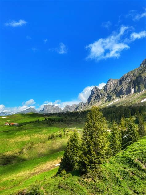 Sennis Rundtour Via Alp Malun Seilbahn Palfries