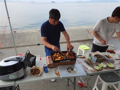 캠핑카창원 제작공방 카운티스타렉스3545인승제작수리전문업체 Band