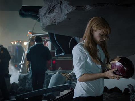 Hello Tailor Super Important Iron Man 3 Promo Pics